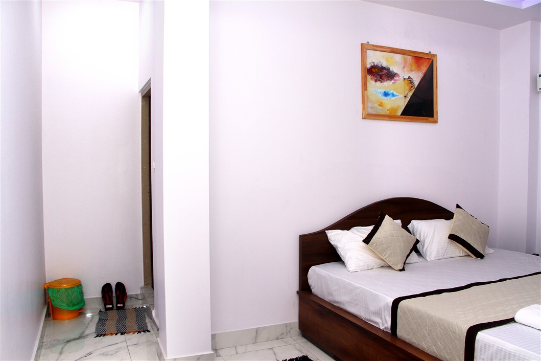 Double Bedded Room | ELL PARASIO